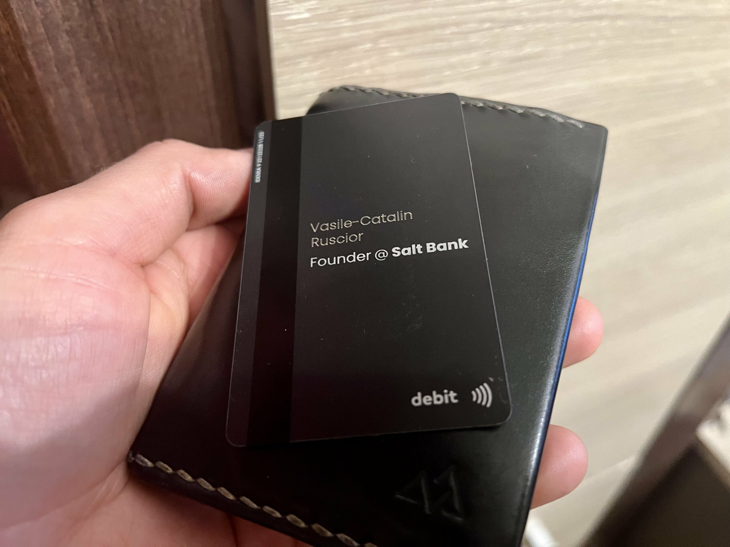 Am primit cardul fizic de la Salt Bank - Vasile Ruscior